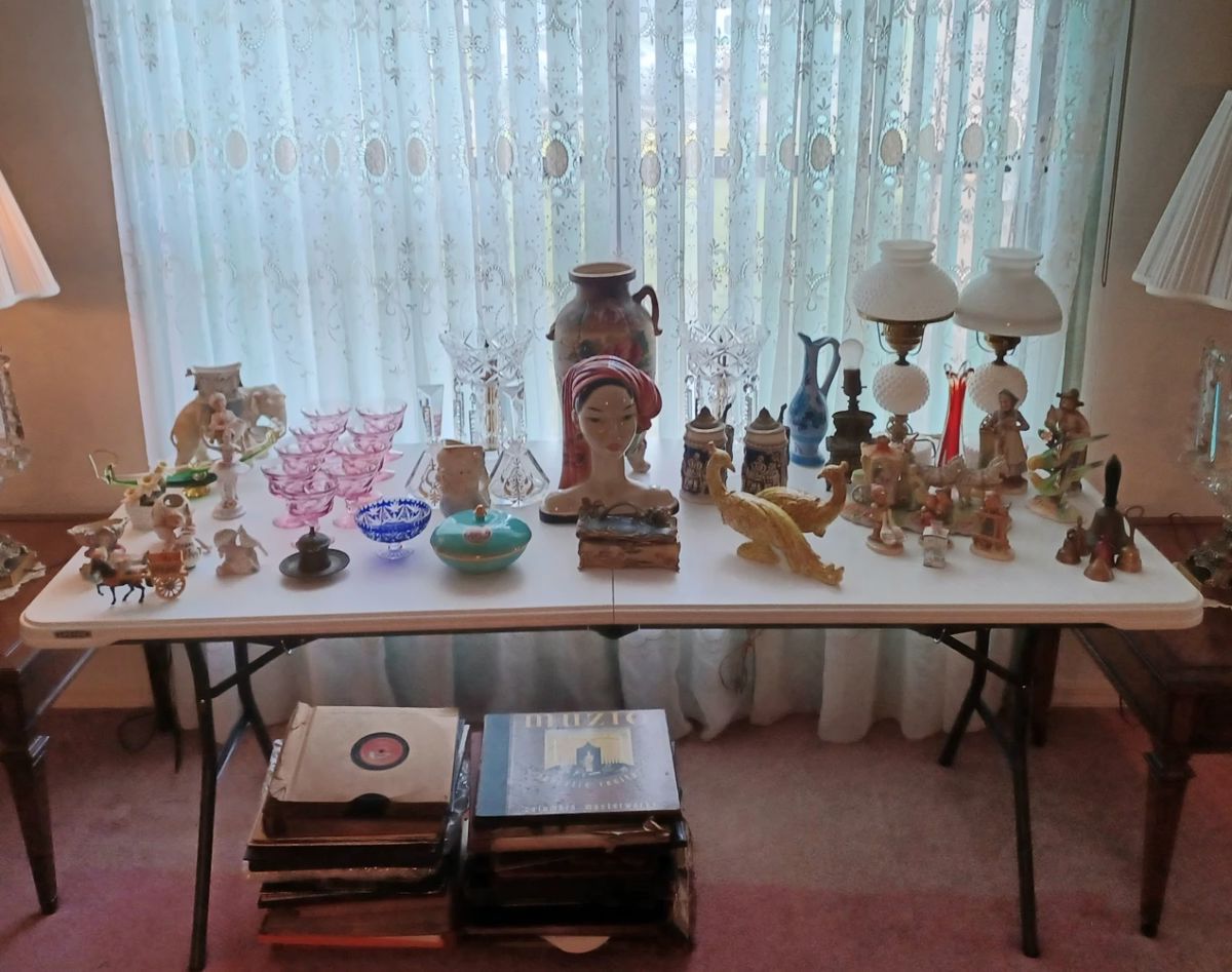 Colleen's Holiday Pines Vintage Sale!!! starts on 2/15/2024