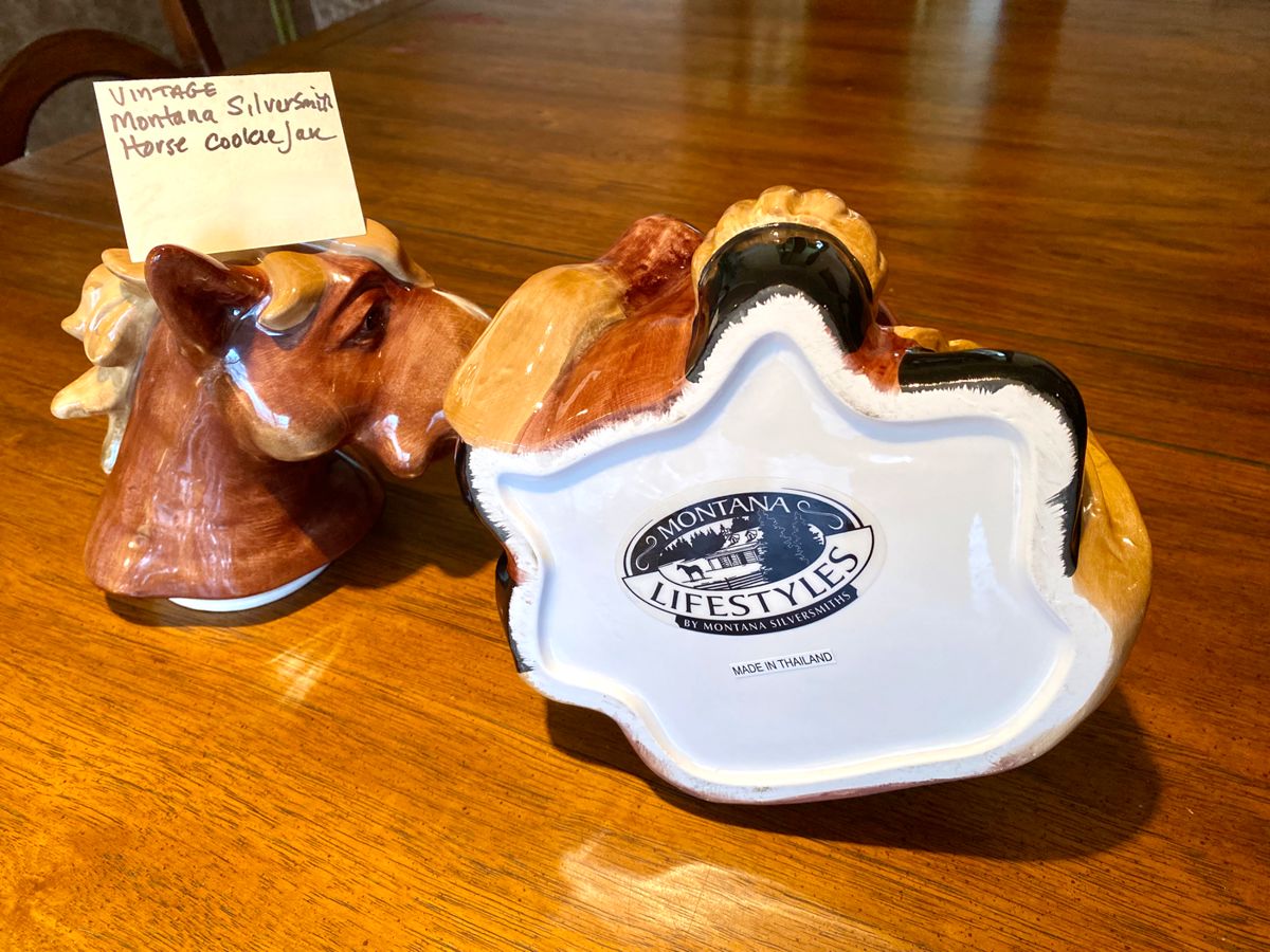 Mokena - Fun Vintage, Horse Themed Collectables... starts on 4/5/2024
