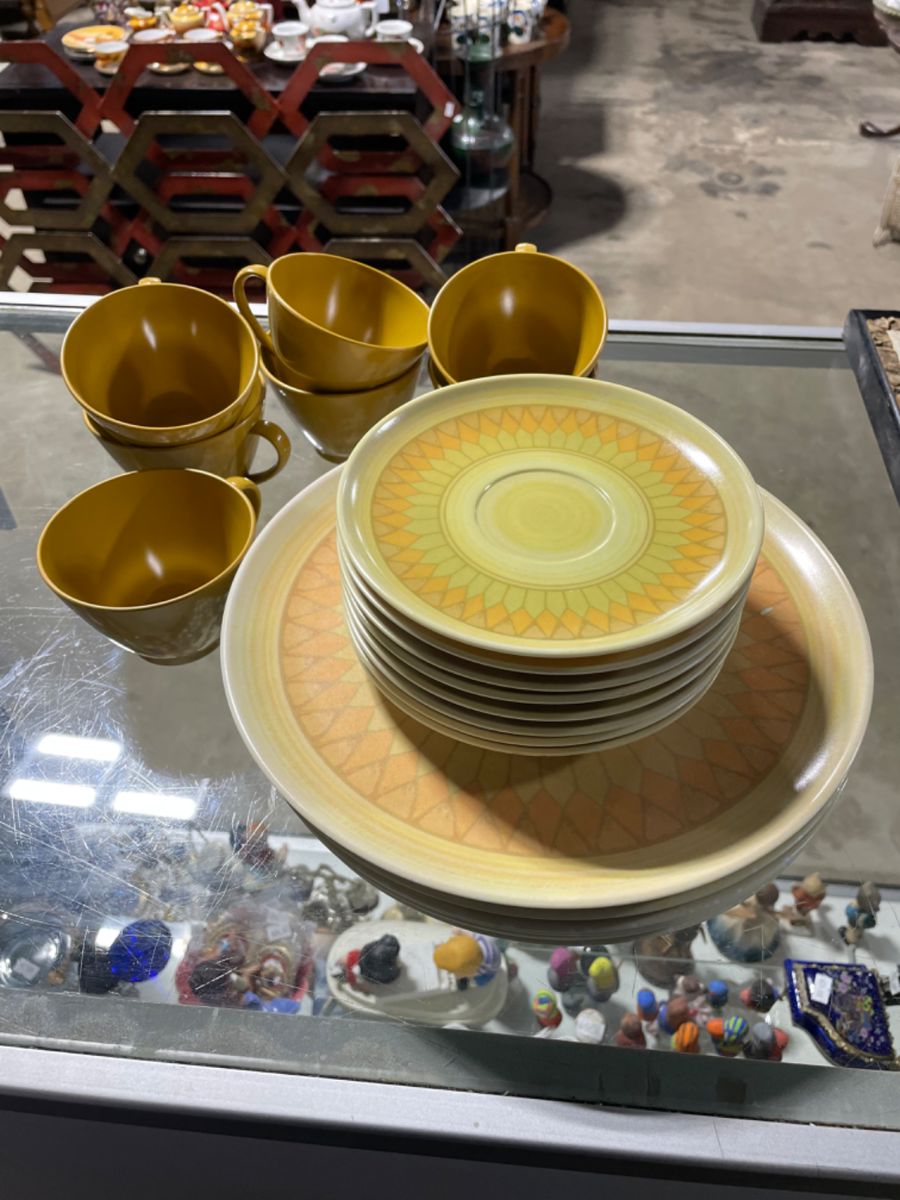 Diamond Estate Sales & Antiques in Kansas City, MO starts on 2/21/2024