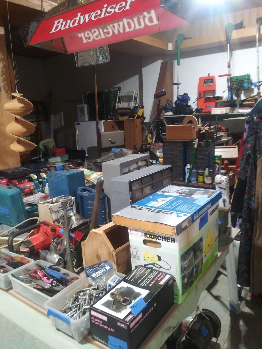 10th Street Market Estate Sale in Coquille, OR starts on 2/24/2024