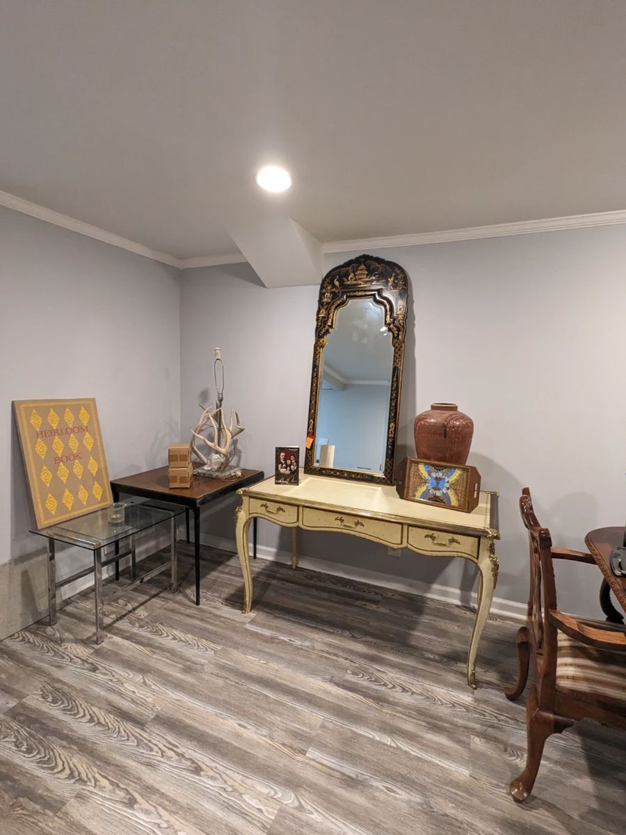 Collectors Dream: Art, Baccarat Crystal,... starts on 2/29/2024