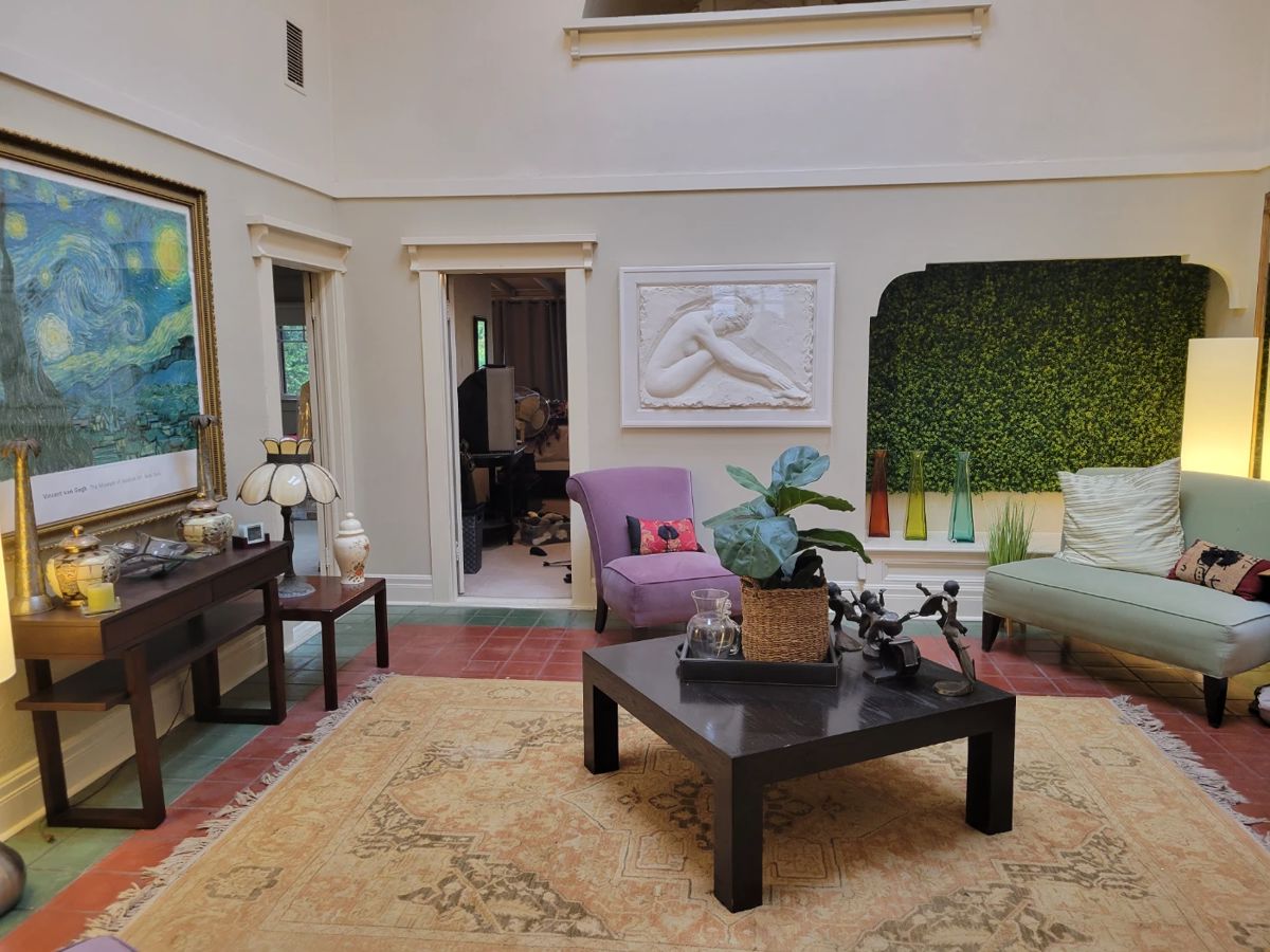 Great estate sale in Historic Redlands! starts on 2/23/2024