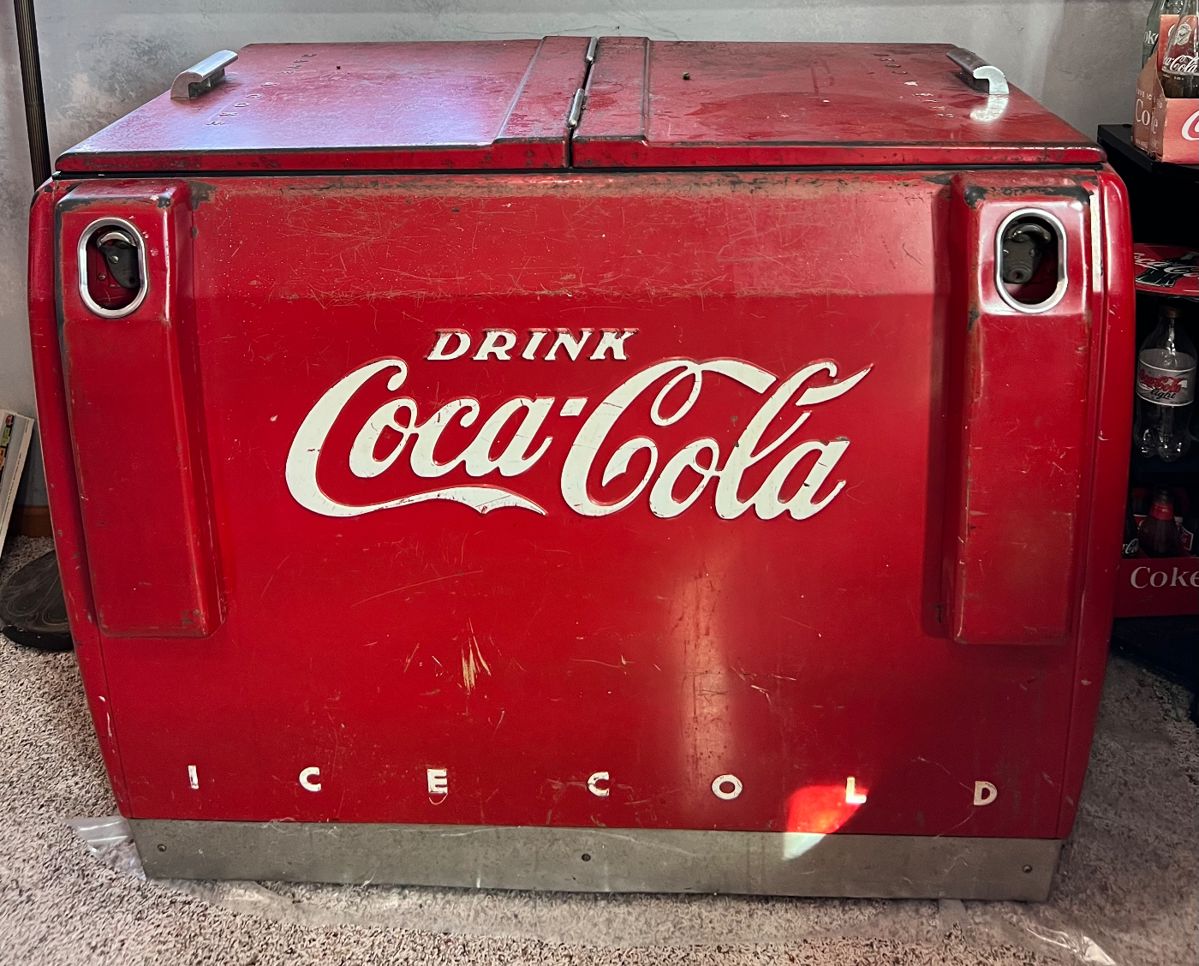 COCA-COLA NOSTALGIA in Corcoran and Eden Prairie starts on 2/23/2024