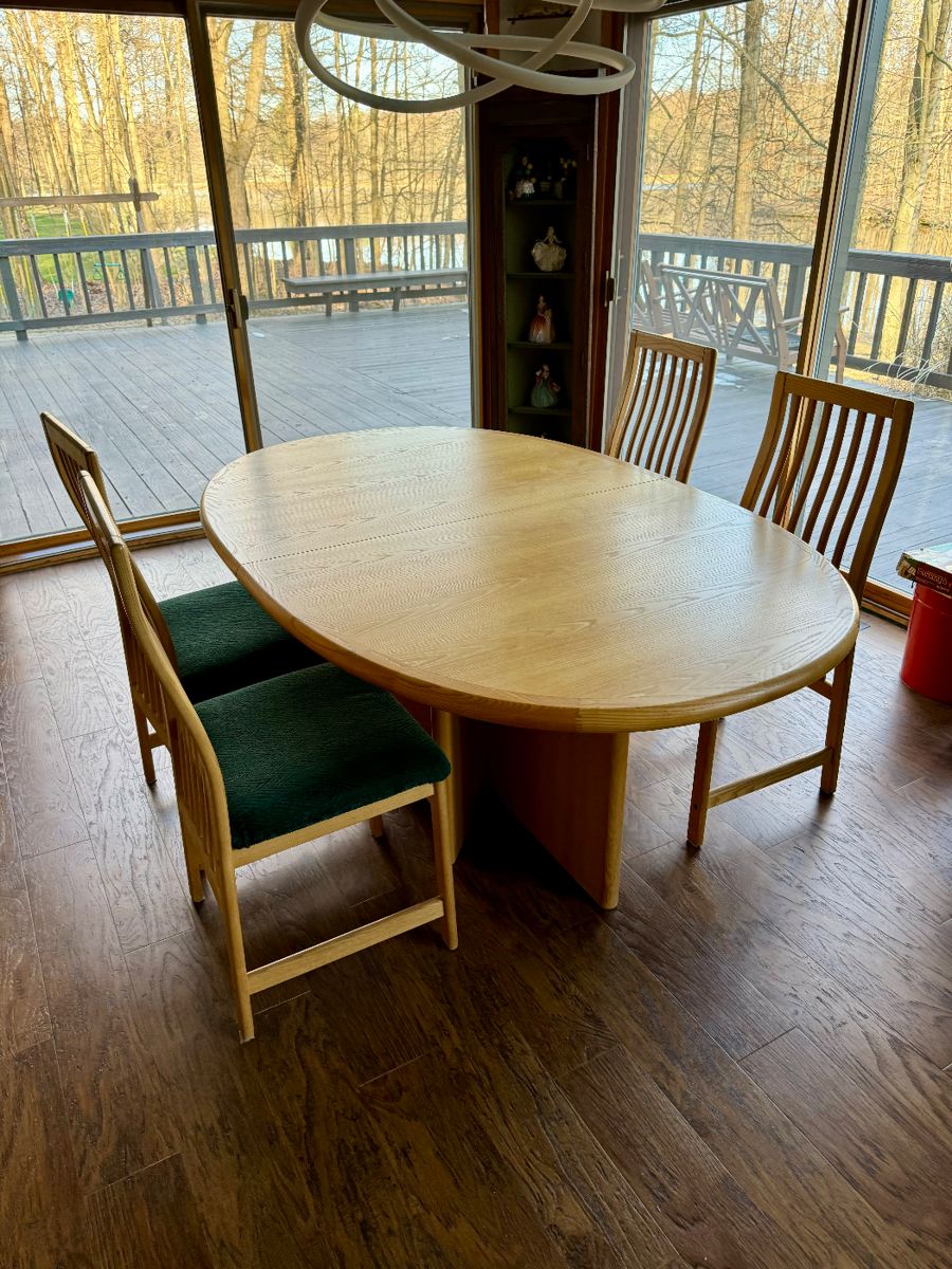 Blue Moon Sale in Chagrin Falls! starts on 4/26/2024