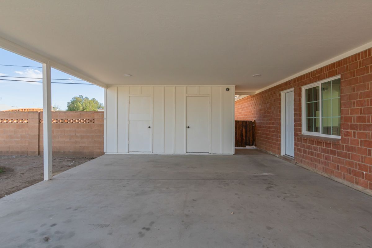 Phoenix Estate! Red Brick Home 4107 W. Ocotillo... starts on 3/10/2024