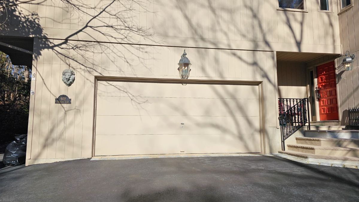 BRIELLE...3 DAY DESIGNER BLOW OUT ESTATE... starts on 3/1/2024