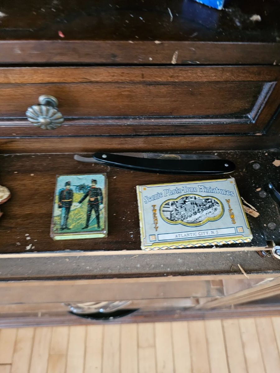 Stunning S Berwick Estate mid century collectibles... starts on 3/22/2024