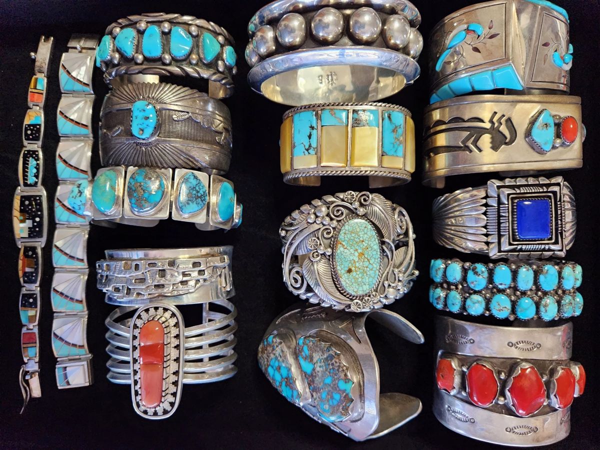 Crown Jewels, Simpich, Collectibles, designer... starts on 3/7/2024