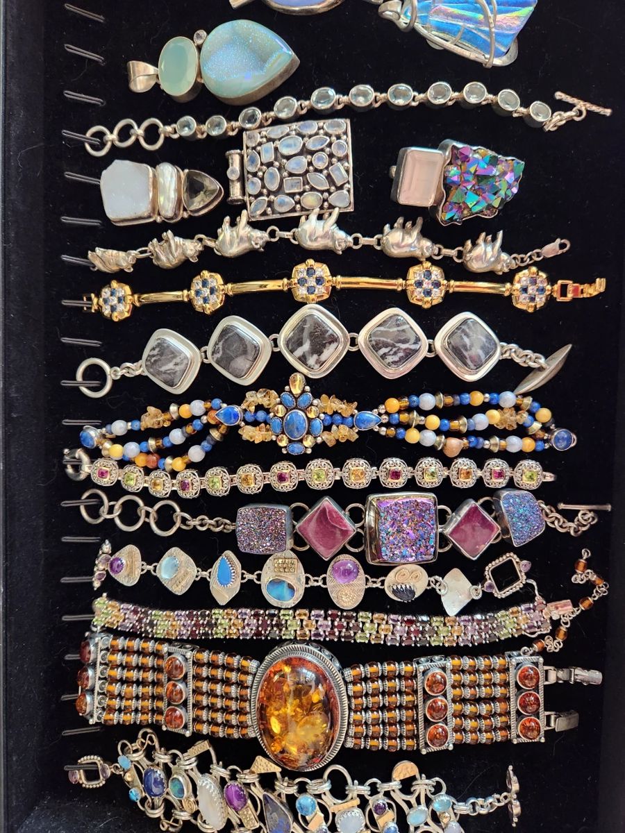 Crown Jewels, Simpich, Collectibles, designer... starts on 3/7/2024