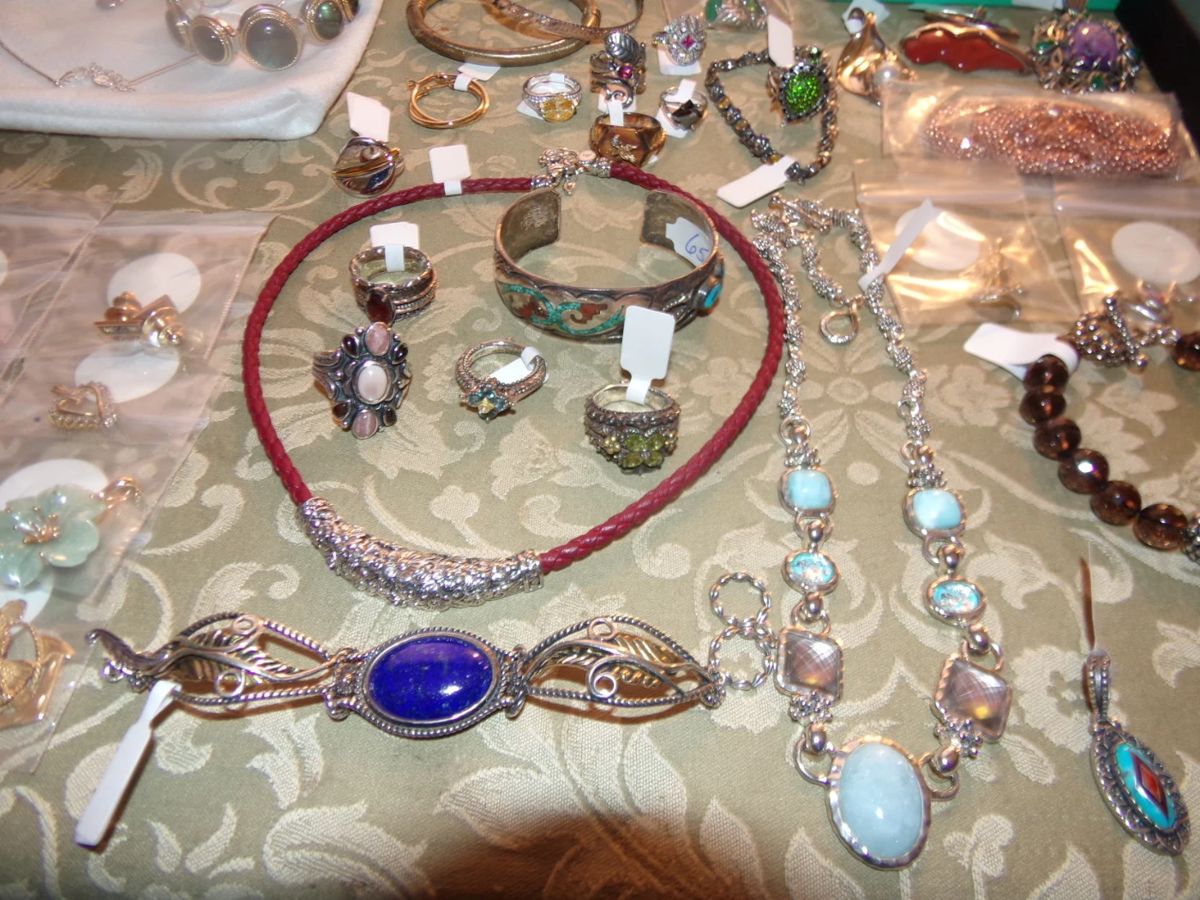 Daisy Estate Sales in Greece, NY starts on 4/18/2024