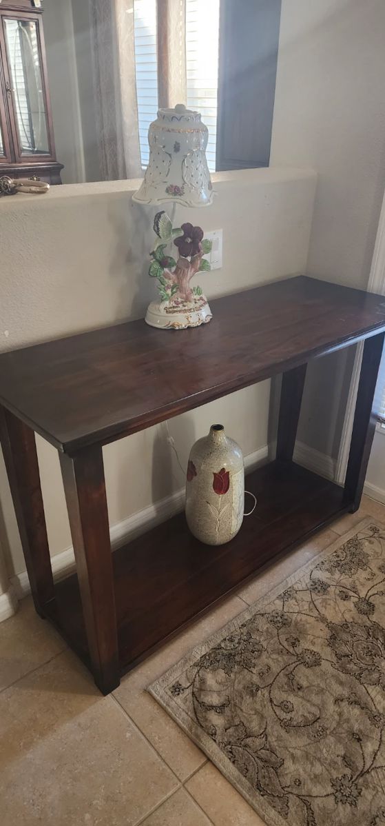 She Liked to Decorate and He Loved Electronics starts on 3/8/2024