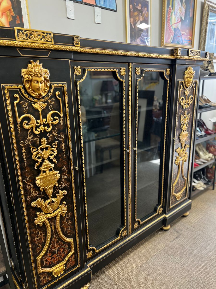 Lilly Gallery in Chicago, IL starts on 3/8/2024