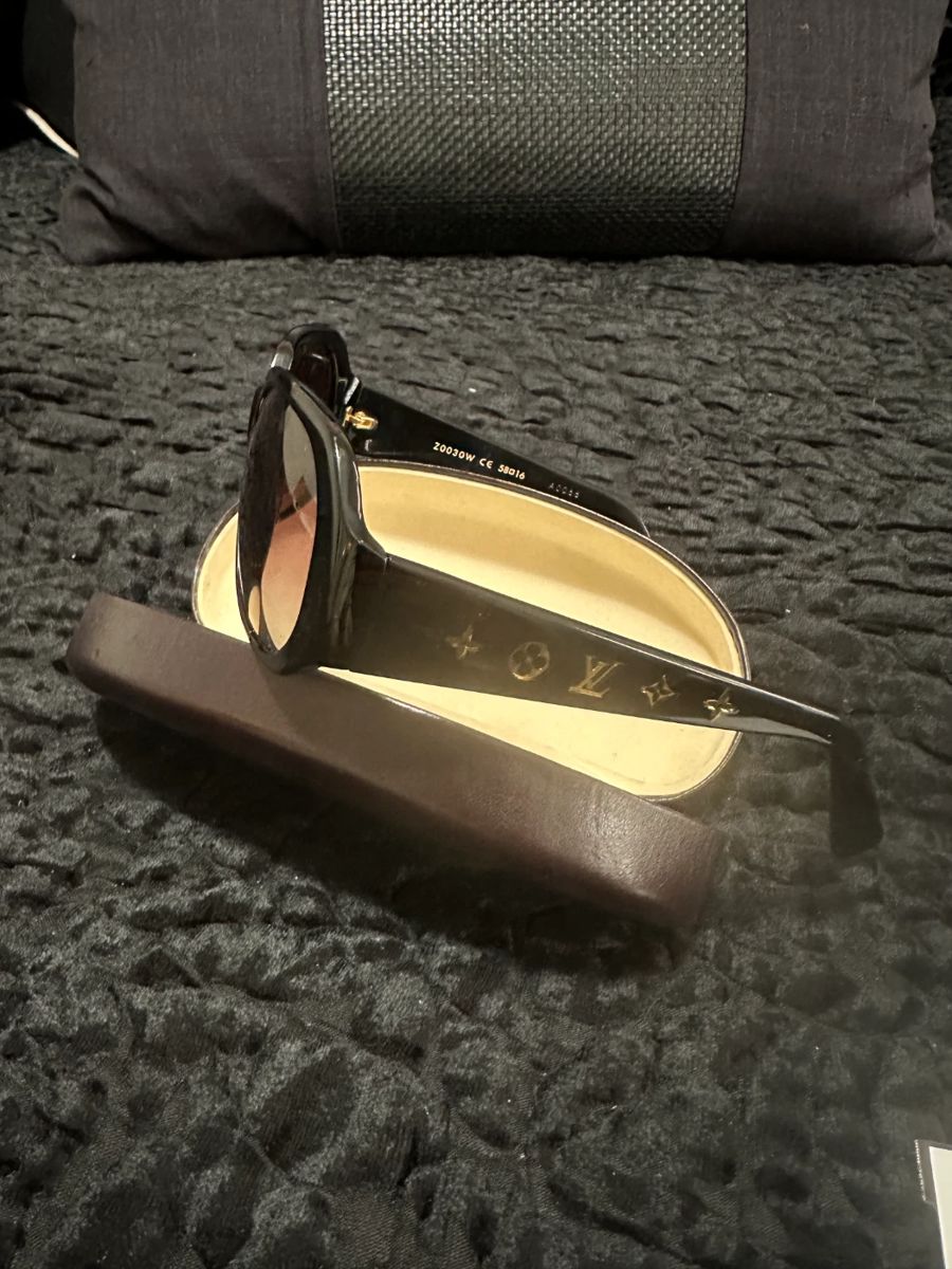 Stylist Moving & Relocation Sale in Pasadena, CA starts on 3/9/2024