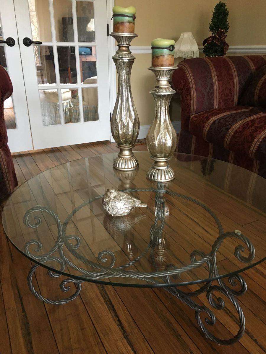 CARRIAGE GREENS OF DARIEN ESTATE SALE starts on 3/15/2024