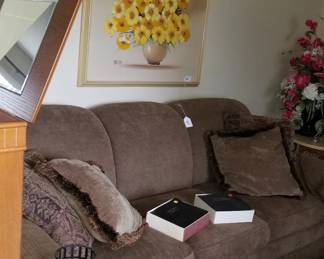 Lansing, MI Estate Sales around 48917