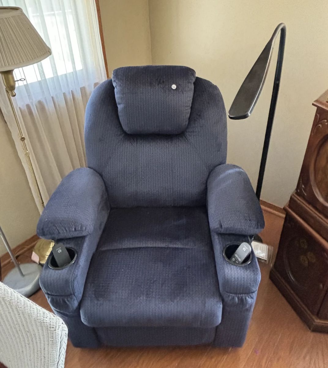 Family Estate Sale- Colwich starts on 3/21/2024