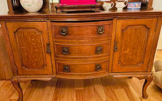 Blue Moon 75% DISCOUNTS Arlington Spring Shopping starts on 3/23/2024