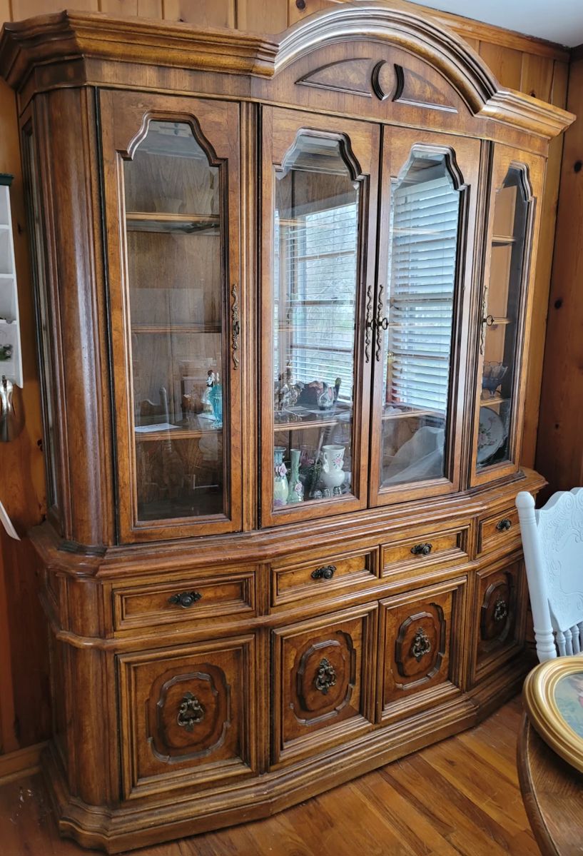 East Nashville Estate Sale Starts On 4 12 2024 east-nashville-estate-sale-starts-on-4-12-2024