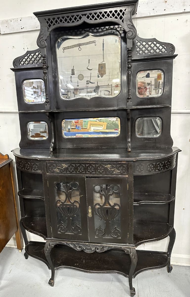 Antique Shop Liquidation Auction in Eastman, GA starts on 4/6/2024
