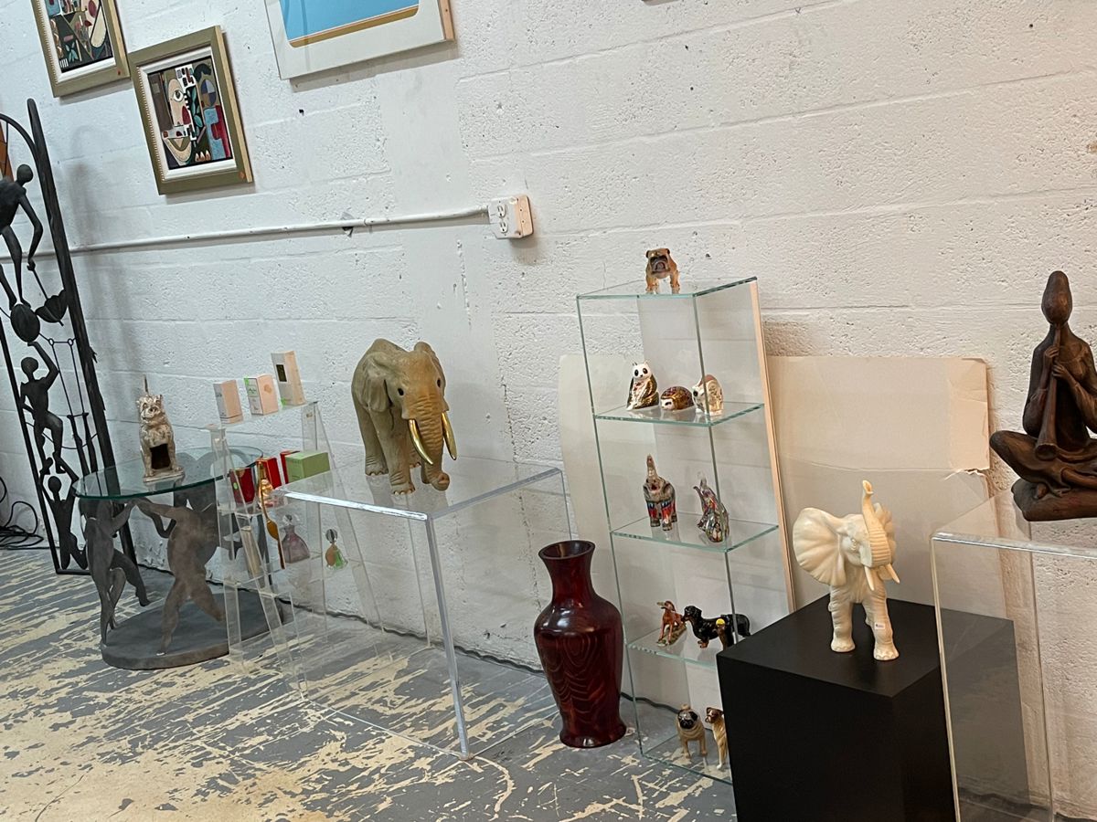 DESIGNER WAREHOUSE FABULOUS SALE in Miami, FL starts on 3/30/2024