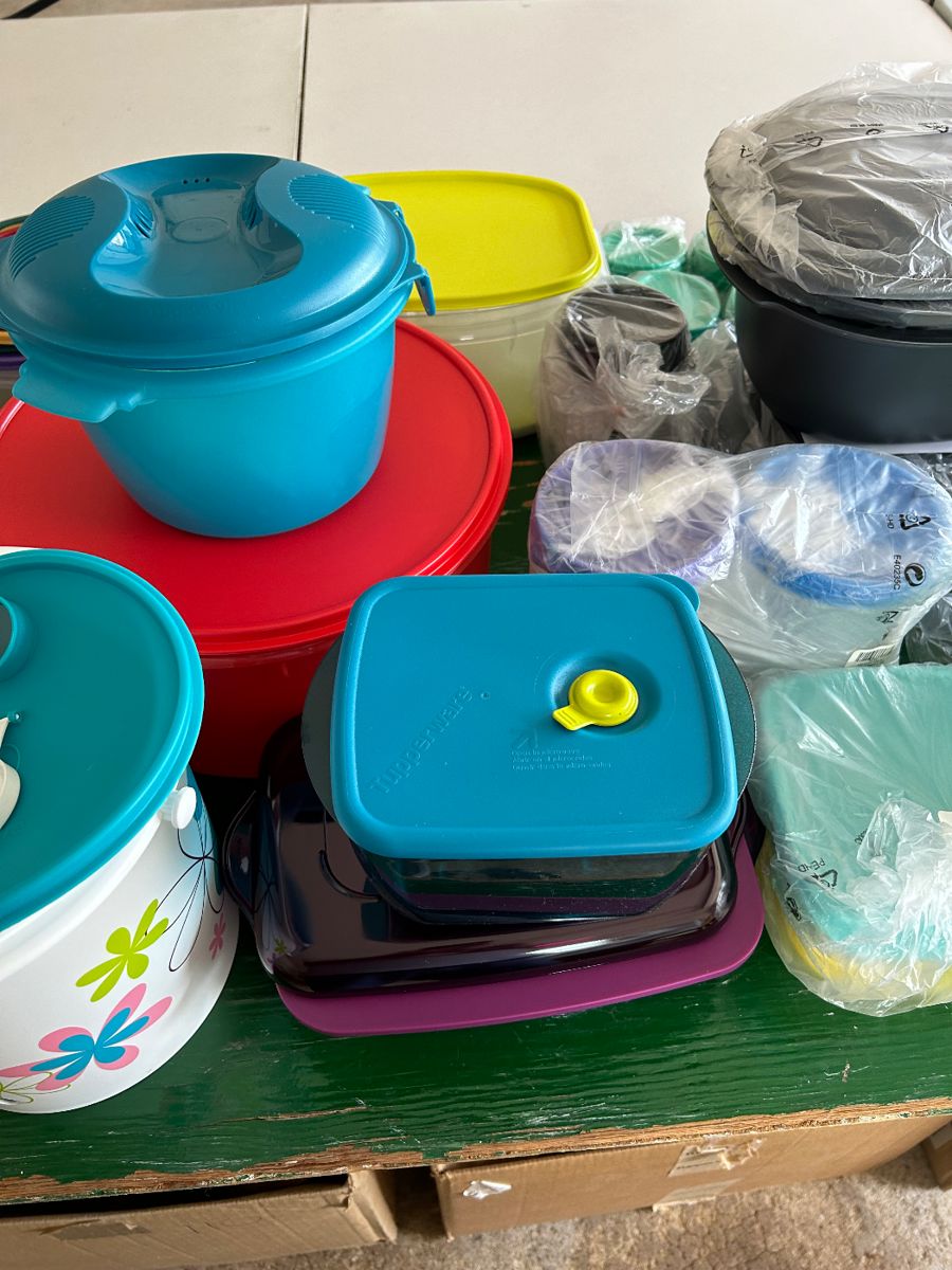New Tupperware Auction in Saint Charles, MO starts on 4/6/2024