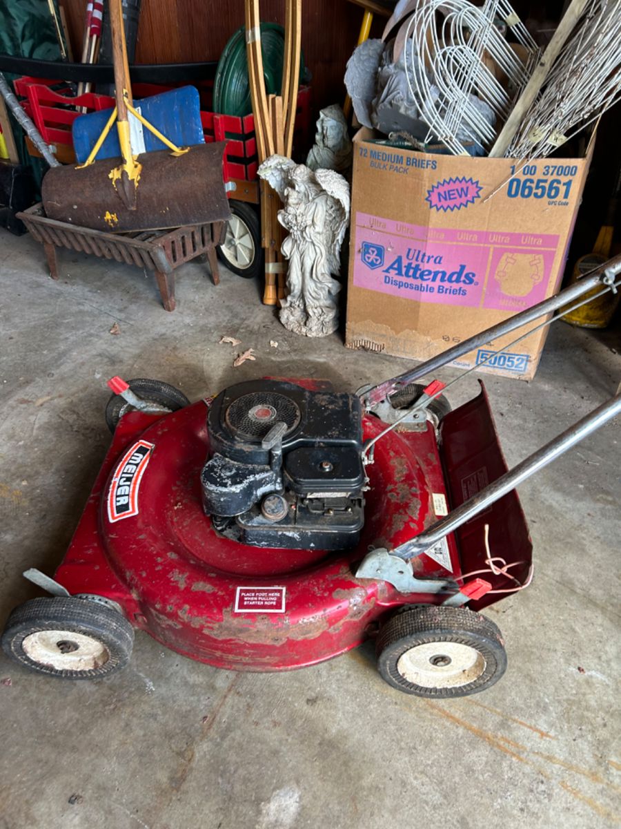 Estate Sale of Edward & Dawn Wrobel starts on 4/3/2024