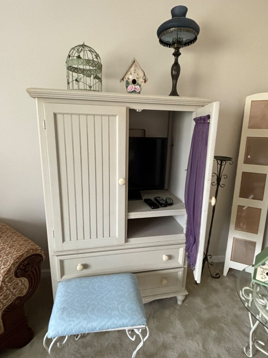 Lots of Goodies in Hokes Bluff, AL starts on 3/29/2024