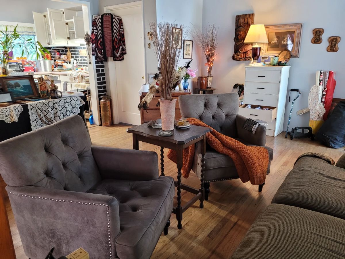 A Vintage Walk - Time Capsule in Azusa starts on 4/5/2024