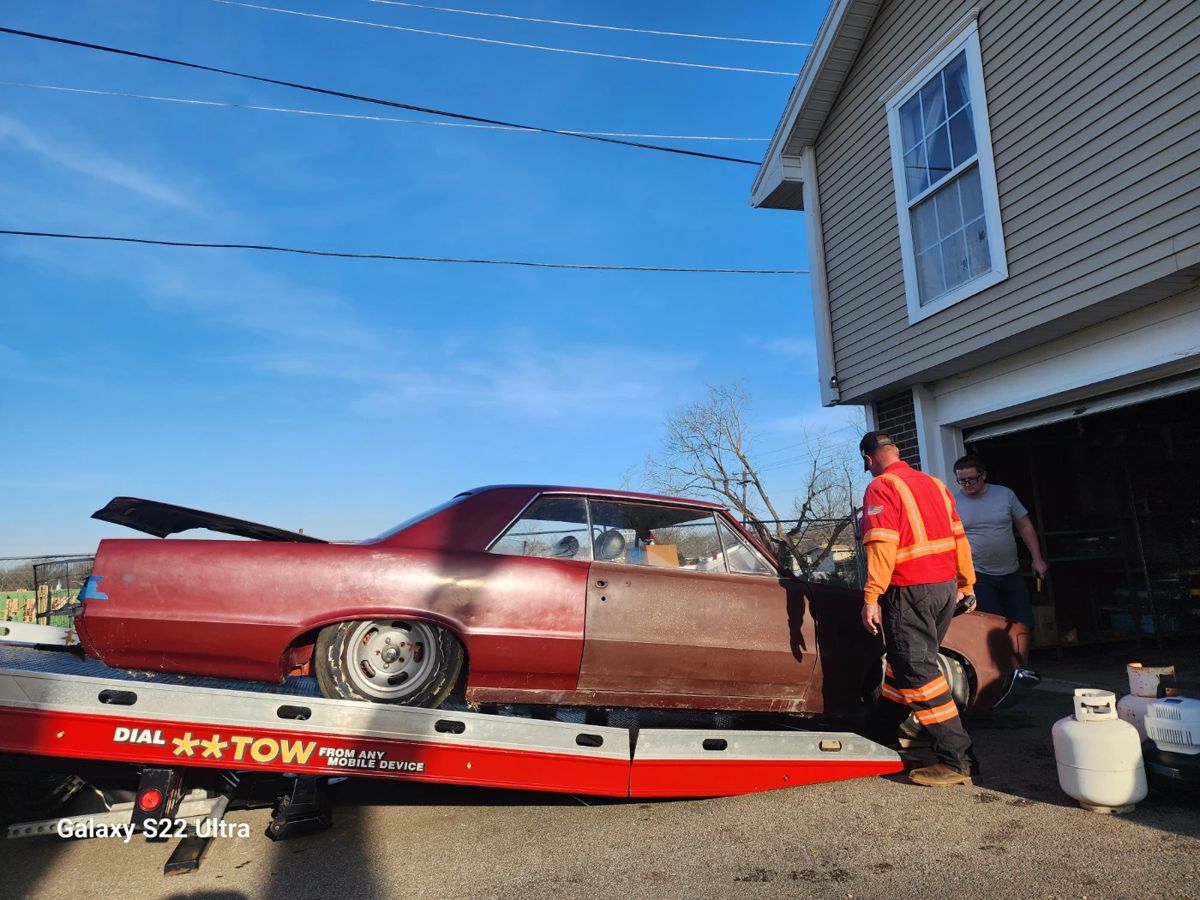 A Busy Beever Auction House live Auction starts on 4/14/2024