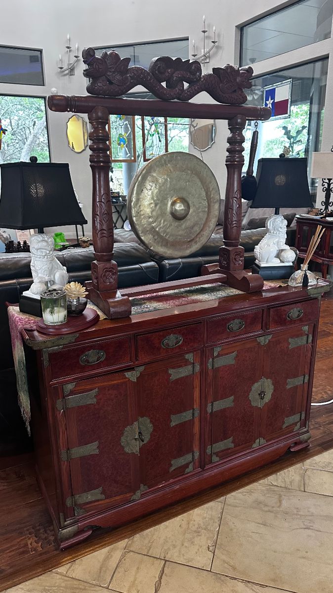 MONARCH - 50% off Paintbrush Path Sale starts on 4/4/2024