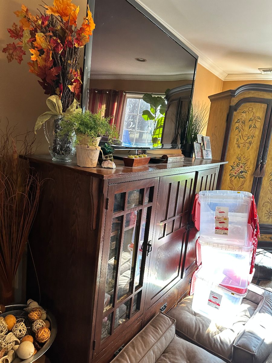 JERSEY GIRLS LARGE Moving Sale in Livingston.... starts on 4/12/2024