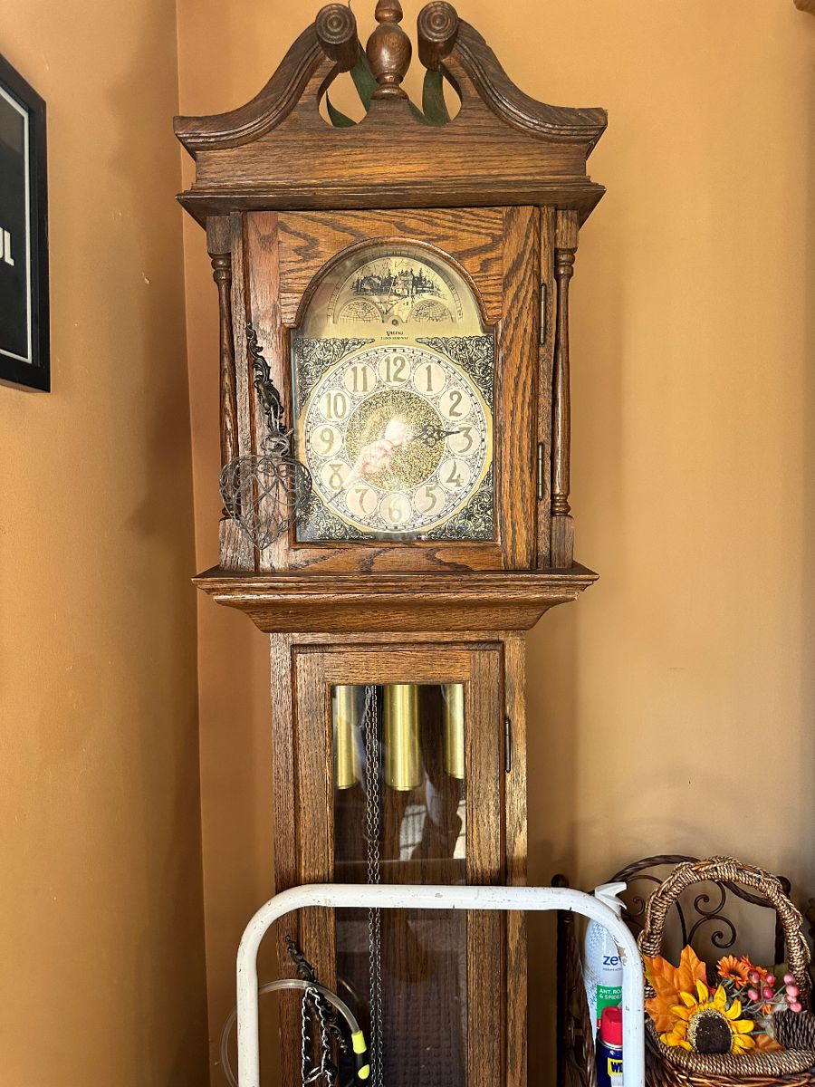 JERSEY GIRLS LARGE Moving Sale in Livingston.... starts on 4/12/2024