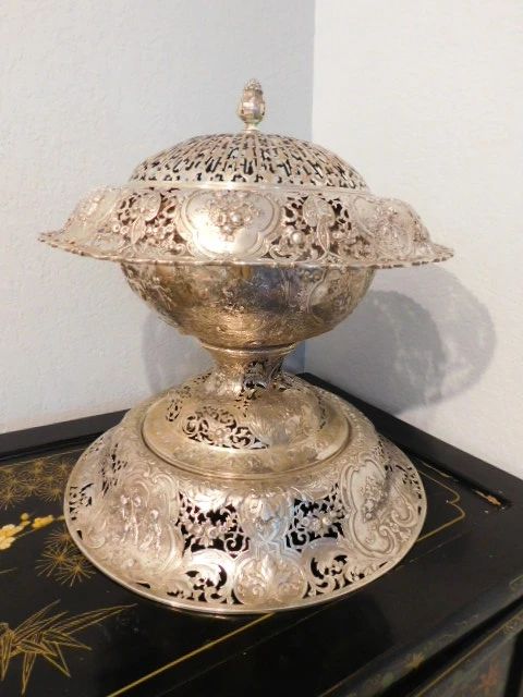 Magnificent SE Denver Estate Sale starts on 4/4/2024