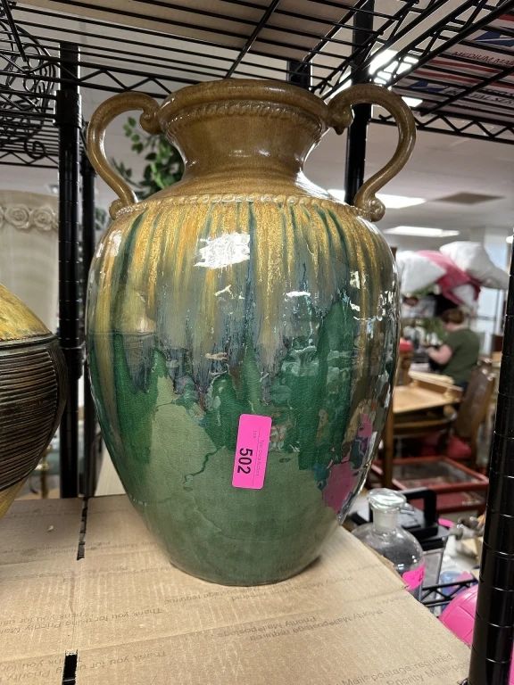 TUE #2 HIGH END AUCTION / JEWELRY FURNITURE... starts on 4/6/2024