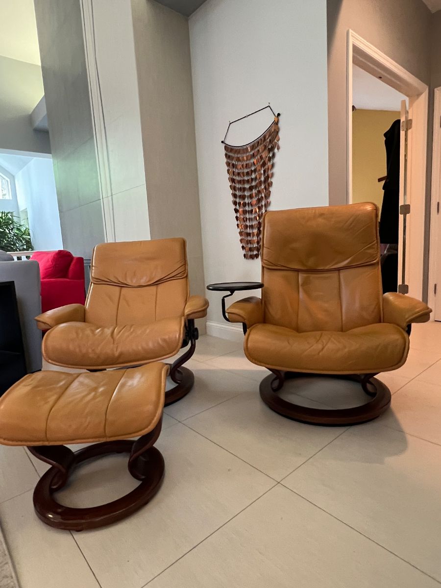 DAVIS PLACE ESTATE SALES “High End Contemporary “ starts on 5/11/2024