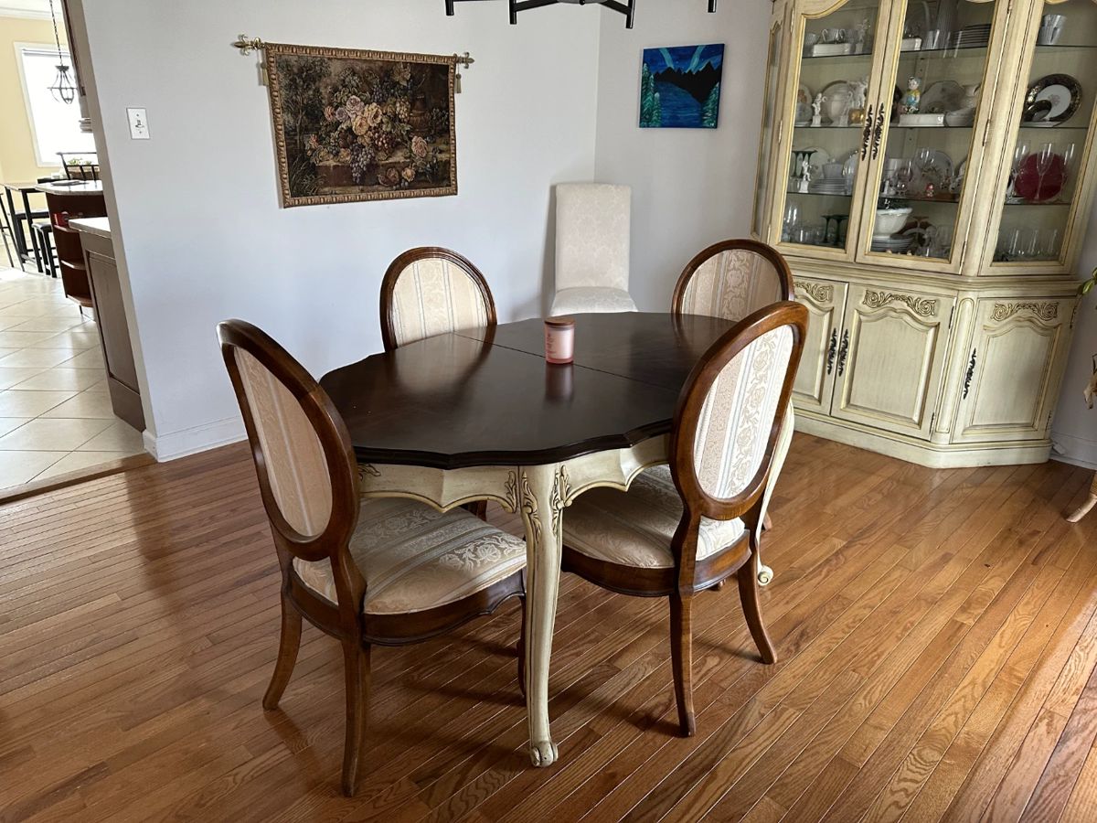 Contents In Home By Estate Sales Service... starts on 4/12/2024