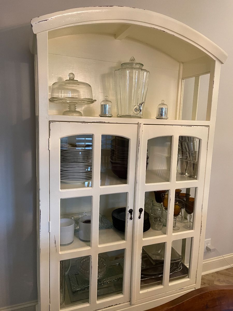 Estatesale: Fayetteville starts on 4/26/2024