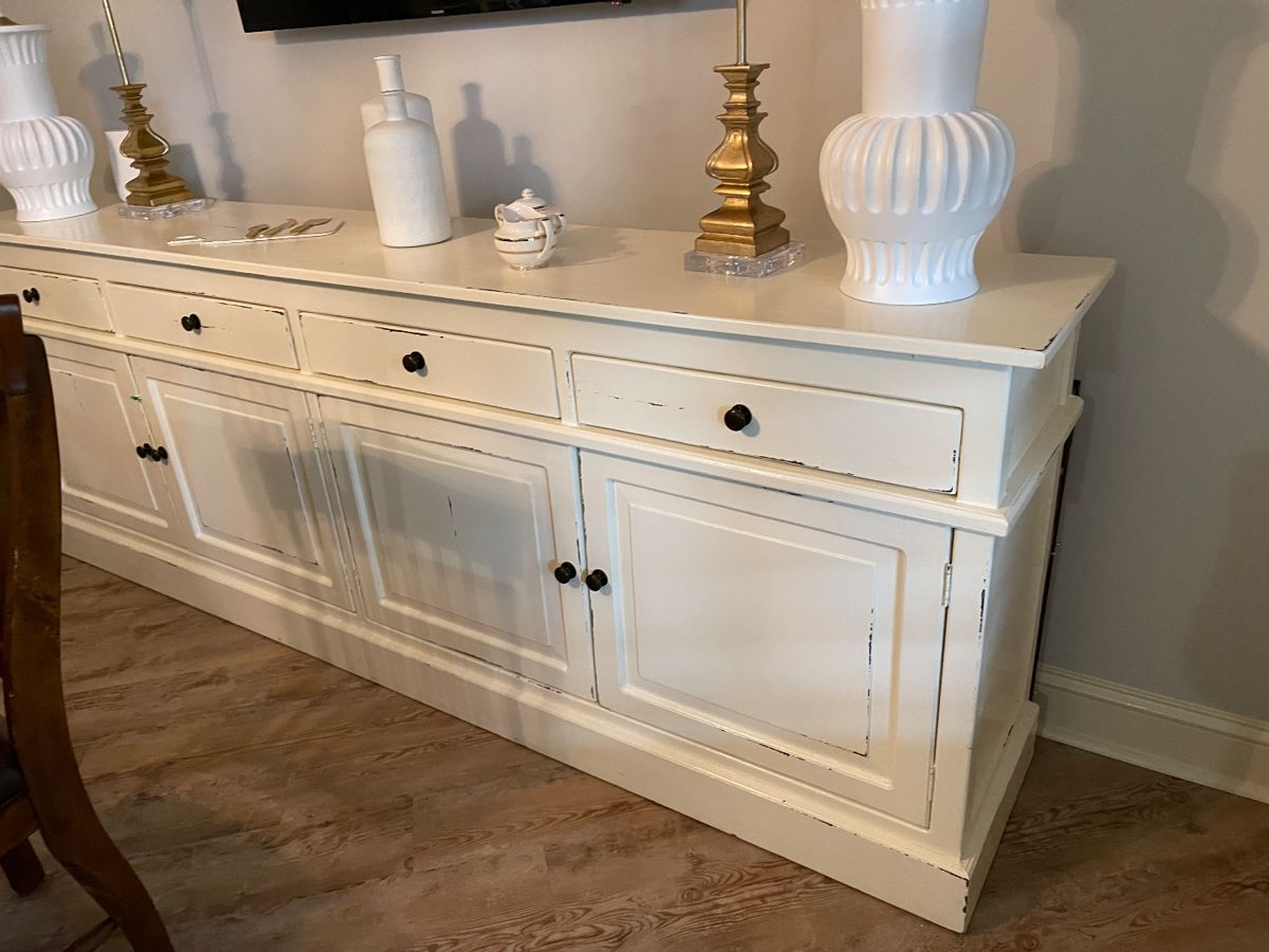 Estatesale: Fayetteville starts on 4/26/2024