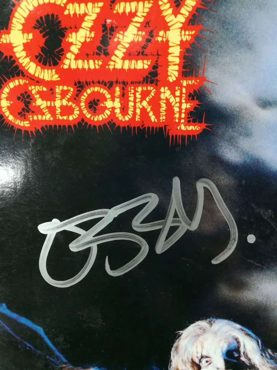 Music, Records, Autographs, Electronics Auction starts on 4/9/2024