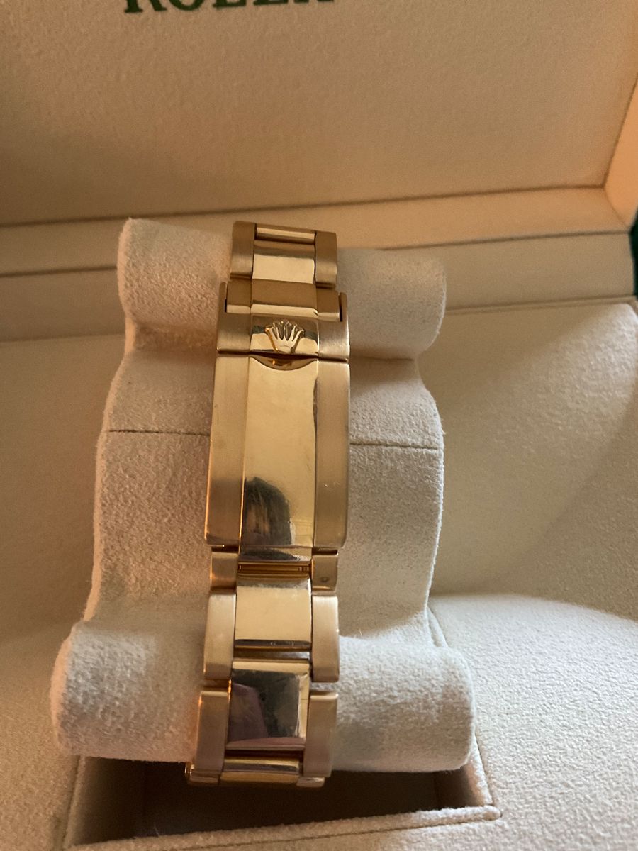 DIAMONDS, GOLD ROLEX AND SO MUCH MORE BY... starts on 4/19/2024