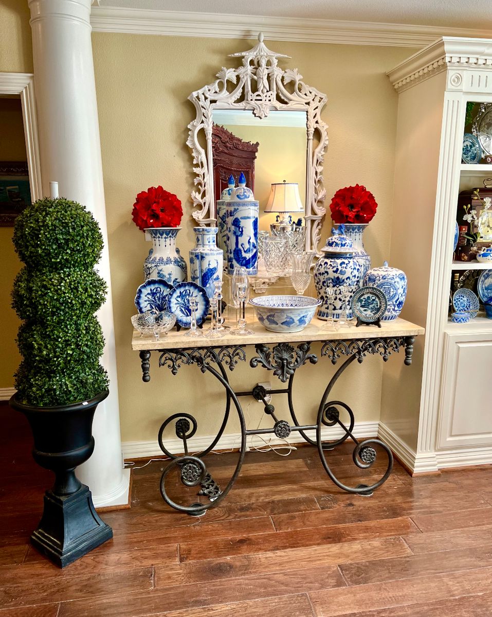 EXCEPTIONAL UPSCALE DESIGNER’S DECOR Baccarat... starts on 5/2/2024