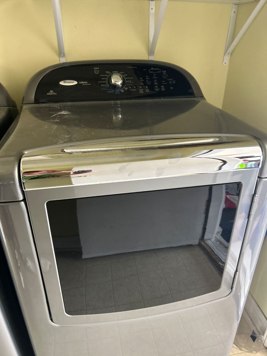 Rose Garden Estate Sale in Omaha, NE starts on 4/20/2024