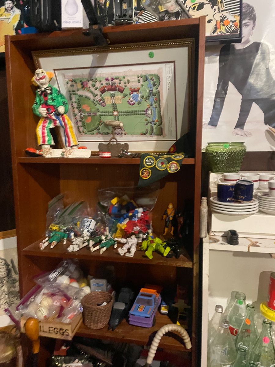 Estate sale with tons of stuff for everybody! starts on 4/19/2024