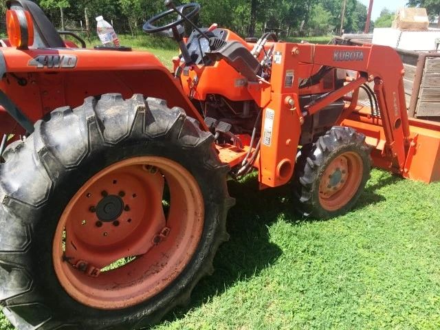 2005 Kubota L2800 Tractor in Hempstead, TX starts on 4/18/2024
