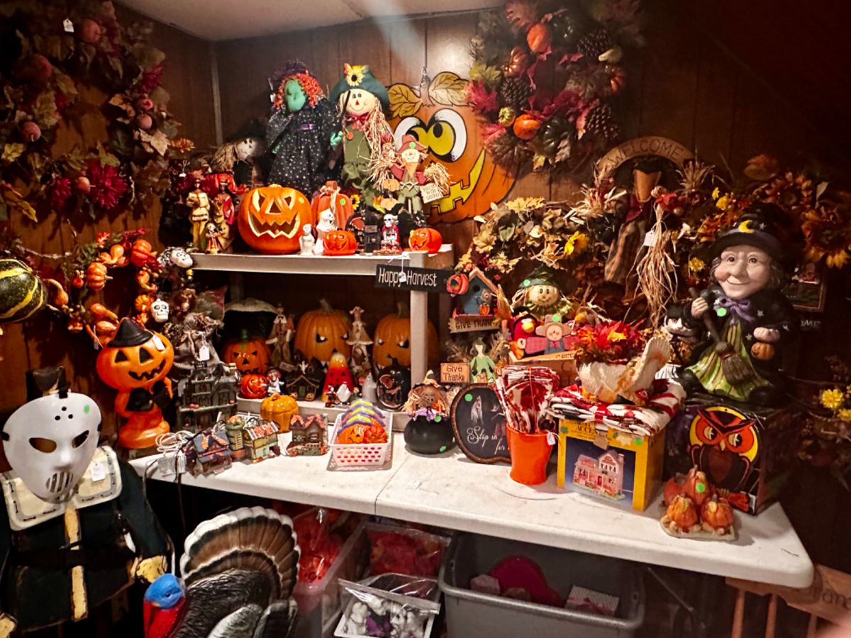 Eclectic Treasure Trove - 4 Days!! in Toledo, OH starts on 4/24/2024