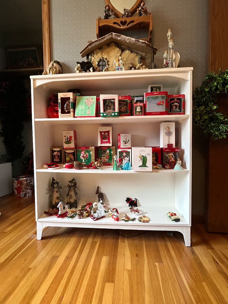 ESTATE SALE (57 YEARS OF TREASURES in Fridley, MN starts on 4/20/2024