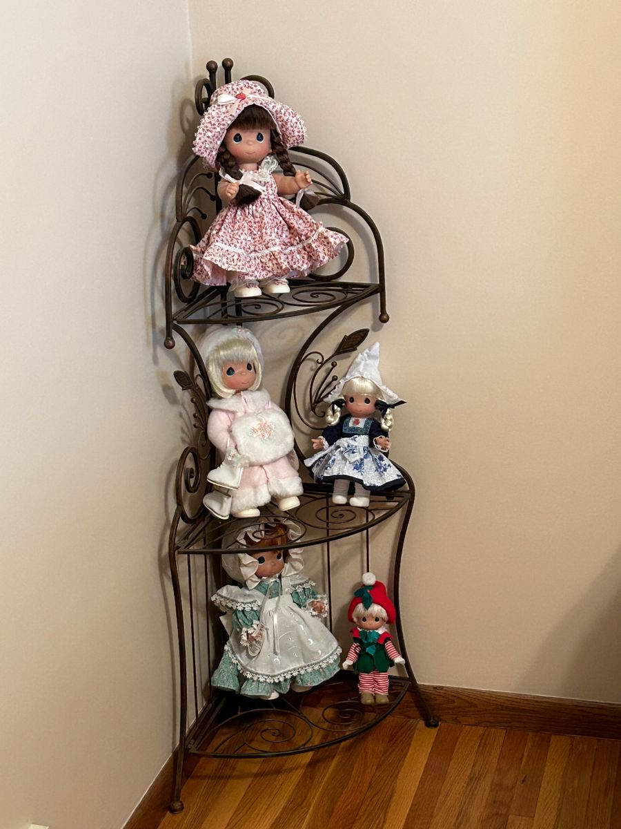 ESTATE SALE (57 YEARS OF TREASURES in Fridley, MN starts on 4/20/2024