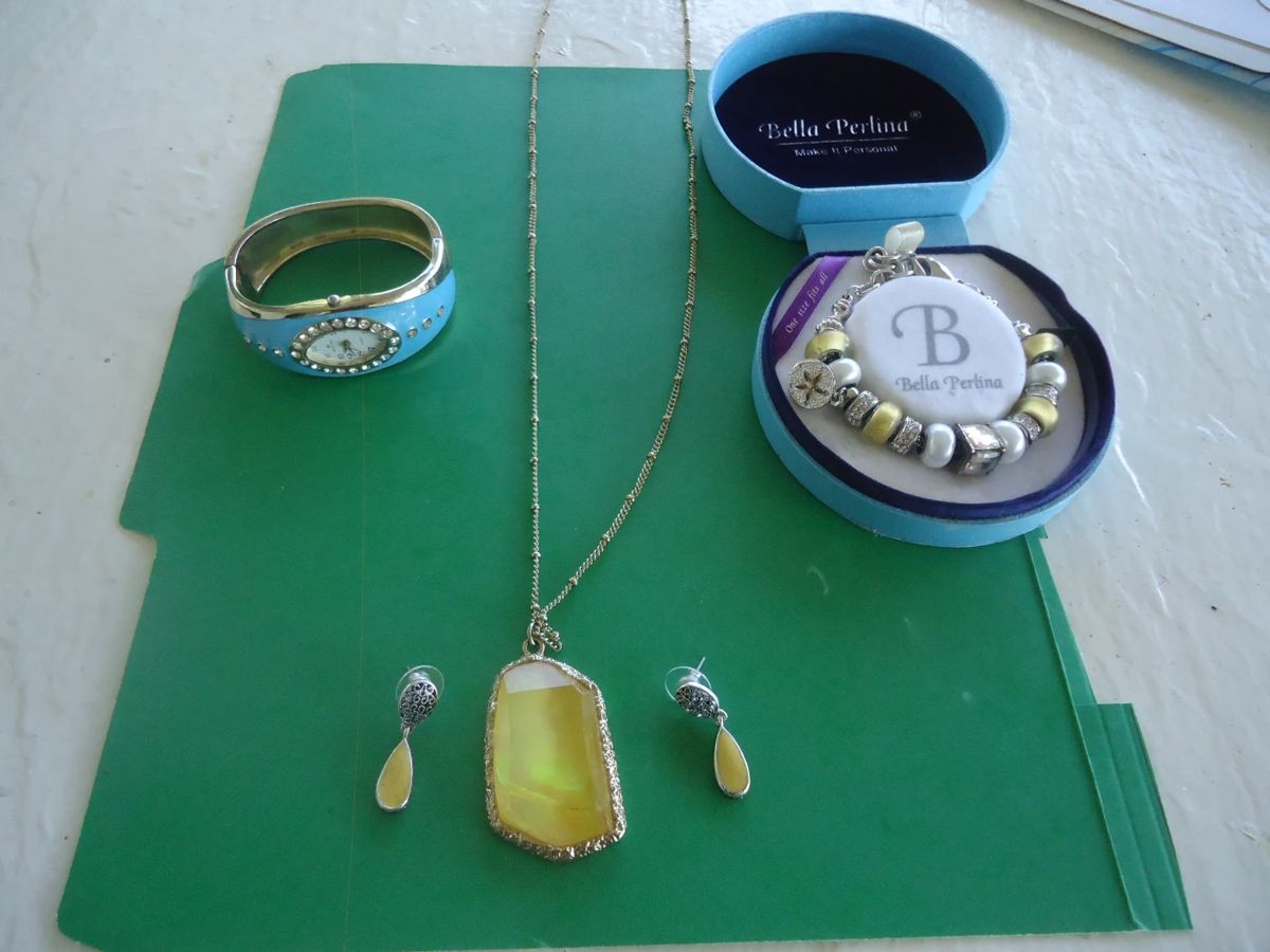 Mary Sharp estate sale in Glendale Heights, IL starts on 5/2/2024