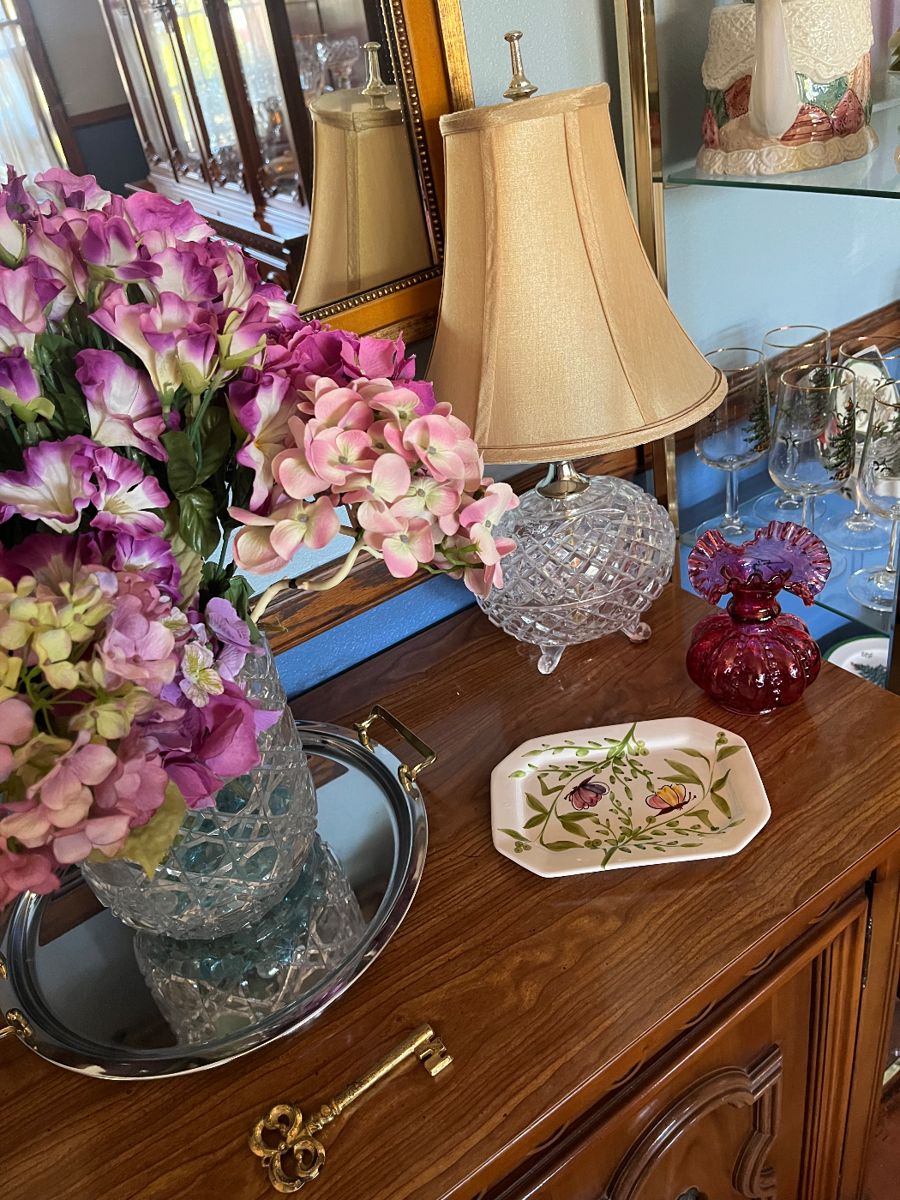 Traditional Santa Ana/Tustin Estate April... starts on 4/26/2024