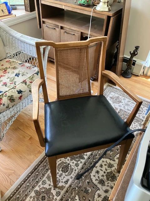 Tag Sales by Mona in Port Washington, NY starts on 5/4/2024